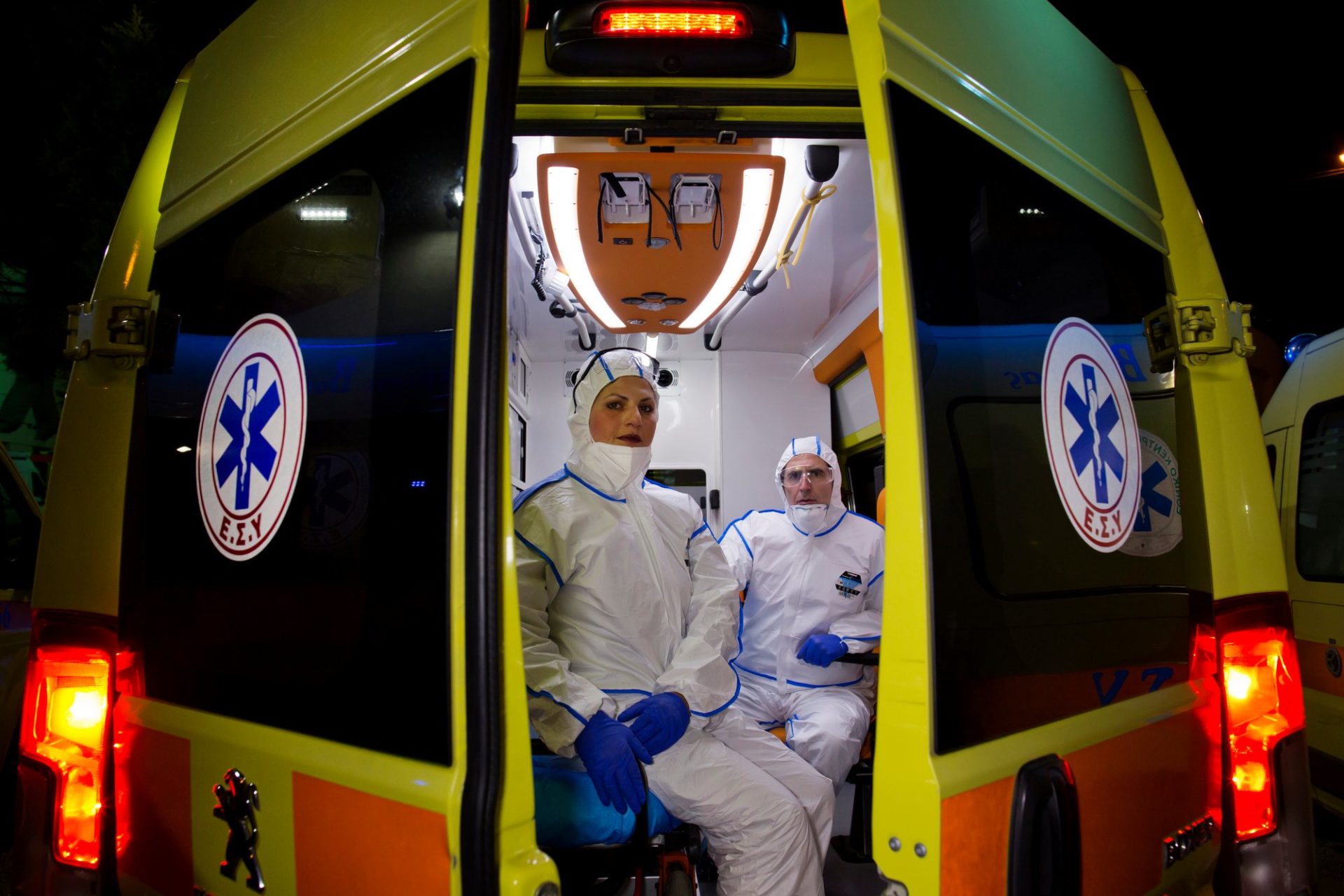 Κολεσίδης Ασφενοφόρο Διασώστες ΕΚΑΒ - Παρόντες